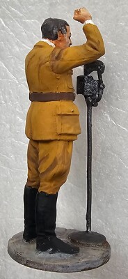 TIN SOLDIERS 54 MM WORLD WAR II, GERMAN GENERAL SPEAKING INTO A ...