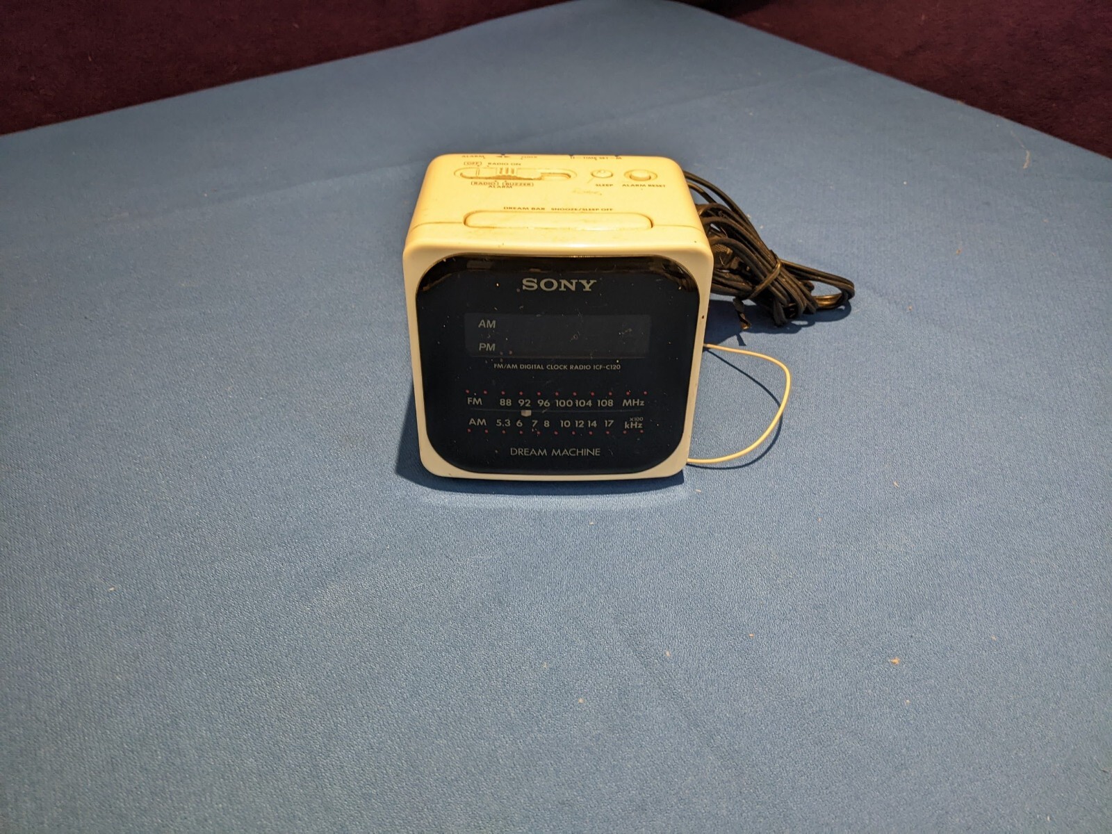 Vintage Sony Dream Machine Cube AM/FM Alarm Clock Radio ICF-C120 Green ...