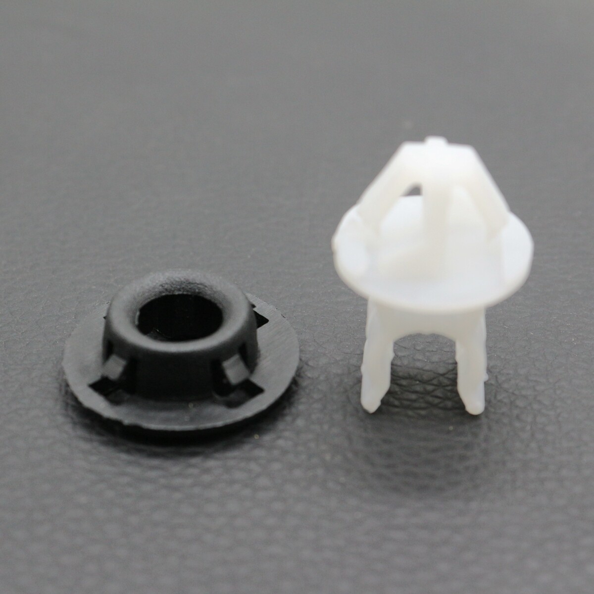 For Mitsubishi Lancer Hood Support Rod Grommet MR523786 & Clip MR523317 ...