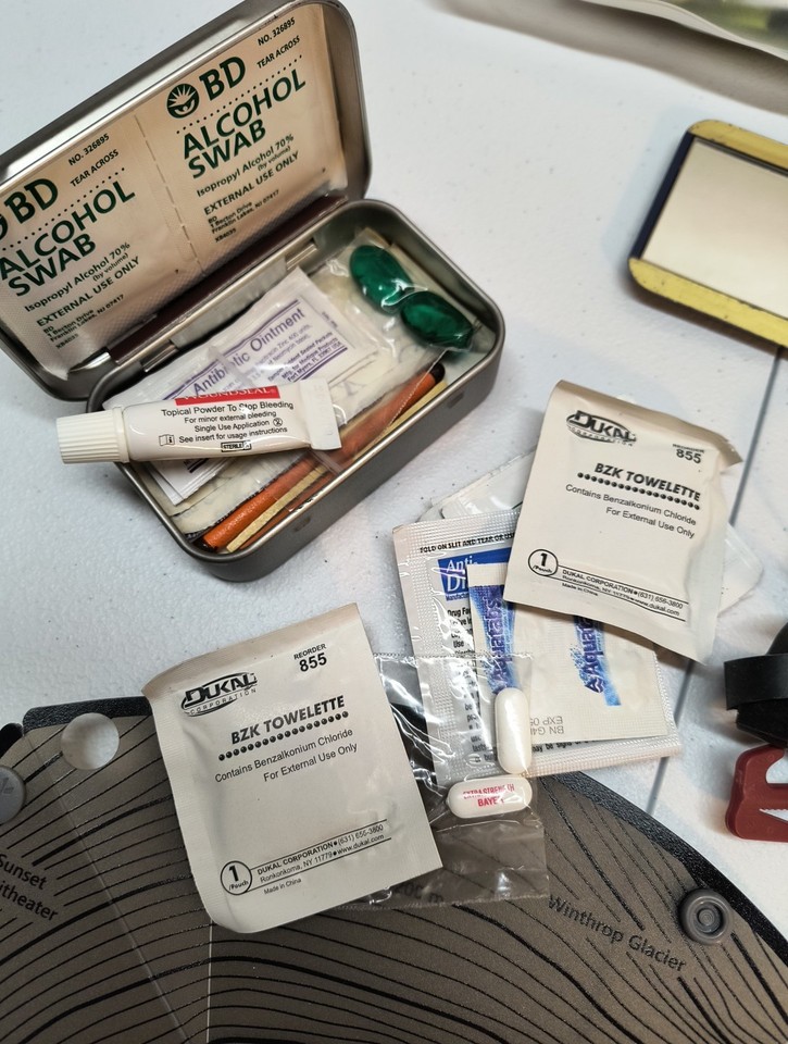 Emergency Survival Kit Camping Bug Out Medical DIY Disaster Relief ...