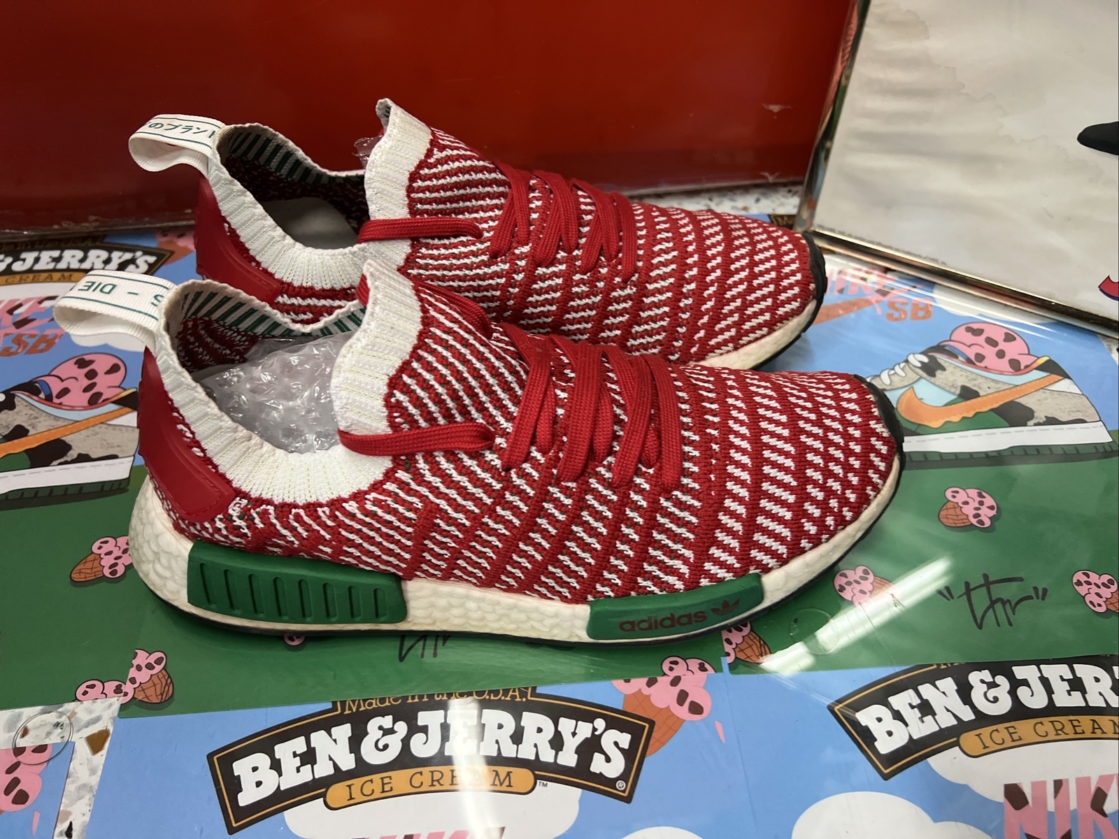 Size 9 adidas NMD R1 STLT Primeknit Christmas | eBay