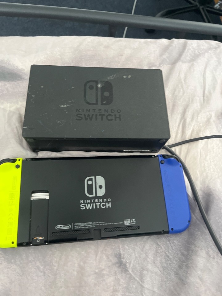Nintendo Switch with Neon Blue and Neon Red Joy-Con (HAC-001-01 ...