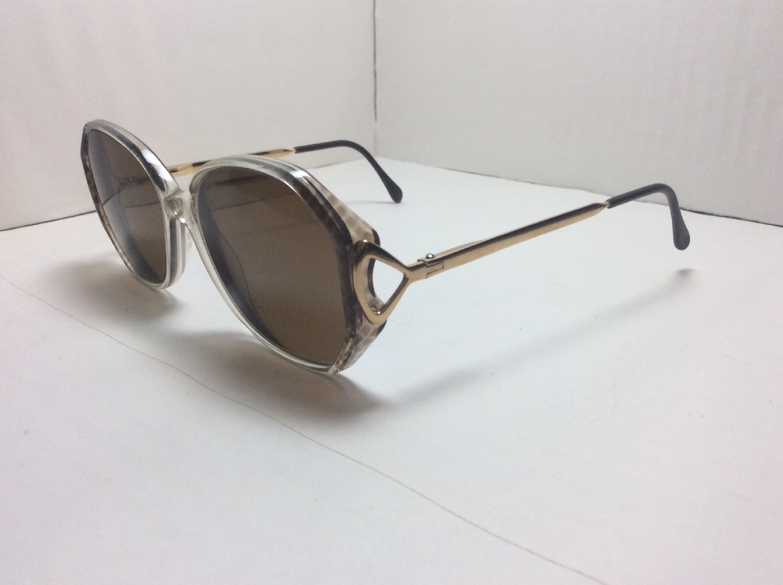 Vintage Women's Designer Eyeglasses FRAMES ONLY Multicolor/Gold 53[]15 ...