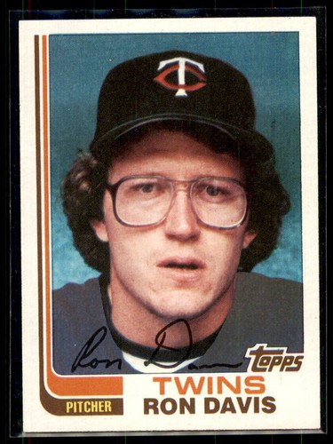1982 Topps Traded Ron Davis #25T Minnesota Twins | eBay