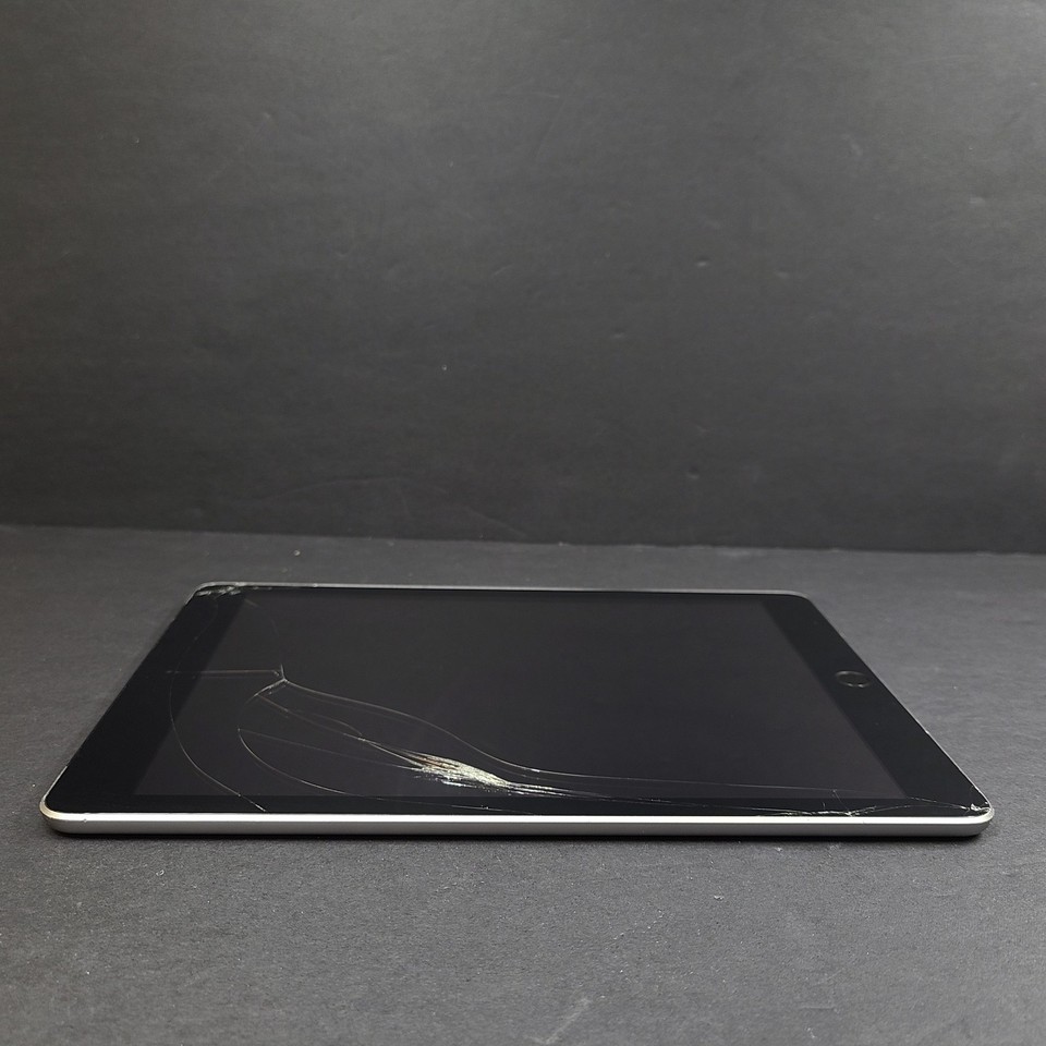 Apple iPad 5th Generation A1823 32GB Wi-Fi + 4G LTE Cellular 9.7in Gray ...