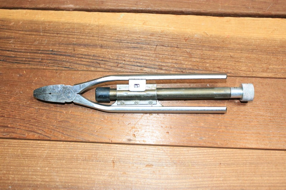 MILBAR 9.75" WIRE TWISTER PLIERS SAFETYTWIST USA Pat applied for ...