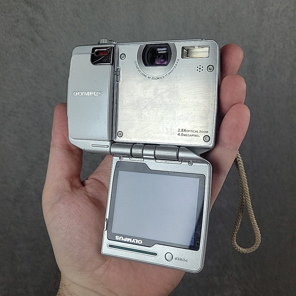 Olympus IR-500 Digital Camera + Docking Station 4MP Rare Collector ...