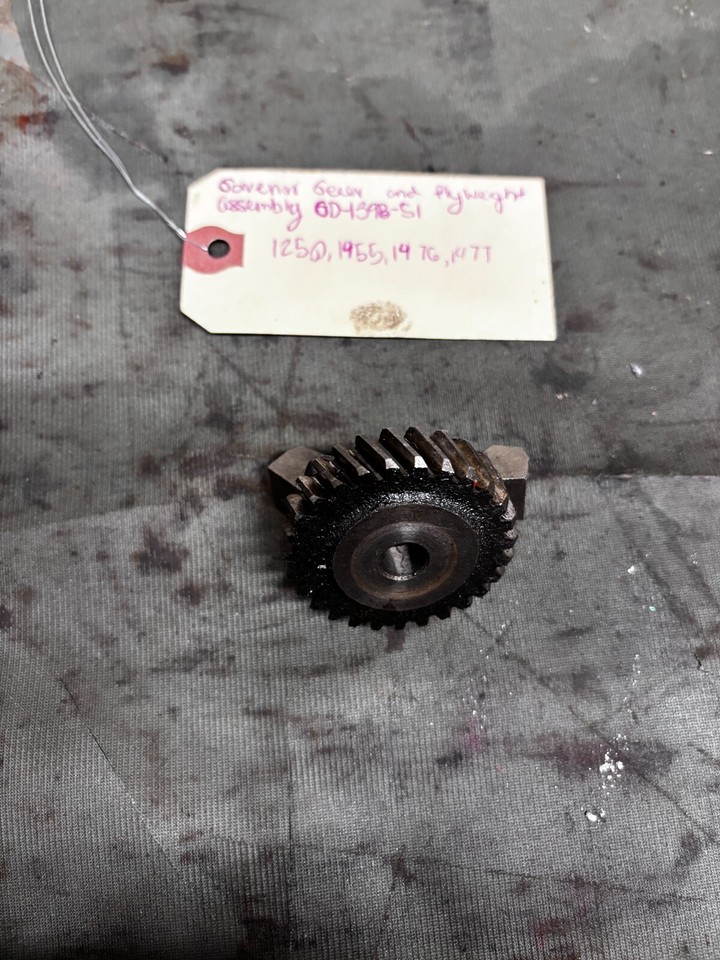 WISCONSIN BOLENS S14D GOVENOR GEAR AND FLYWHEEL ASSE FITS 1250, 1455 ...