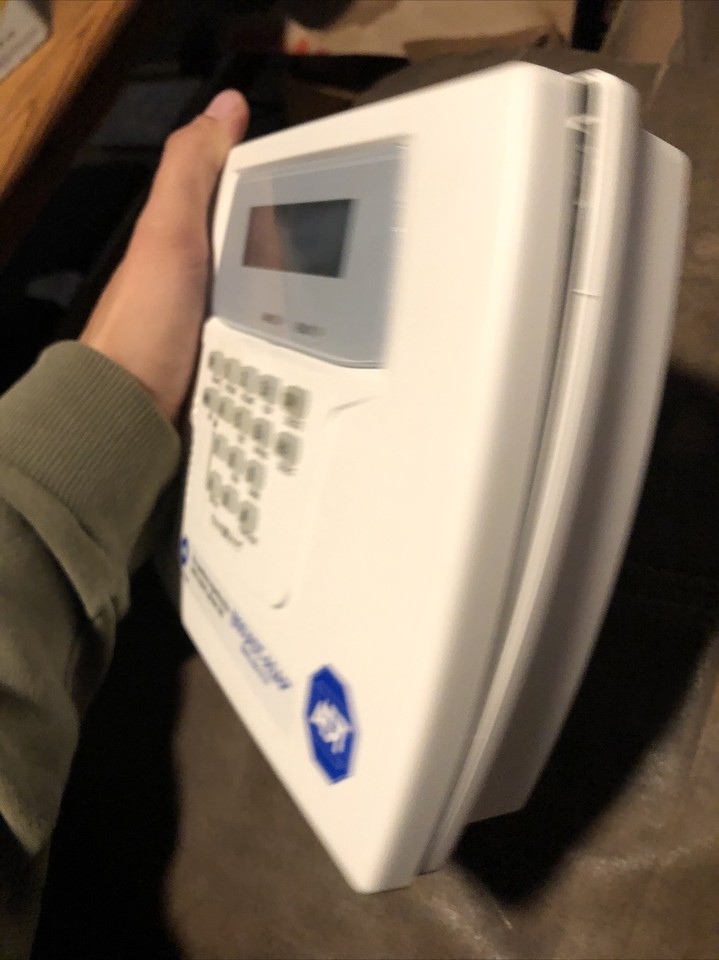 Honeywell Lynx Plus Series Home Security System LYNXPLUS2 & Transformer ...