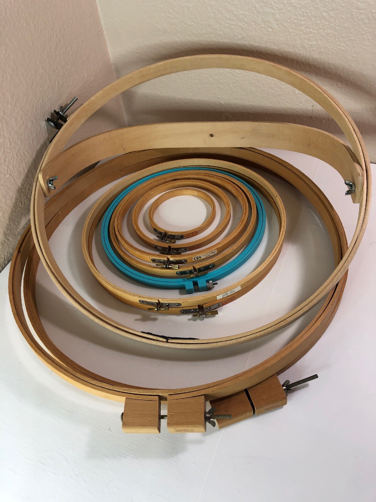 10 Wood Hoops 4-18” Crafts Wooden Adjustable Needlepoint Hoop | eBay