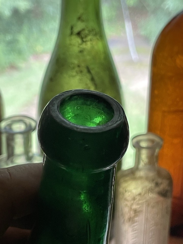 Blob Top Emerald Fuzzy Face Owl THE OWL DRUG CO soda bottle San ...