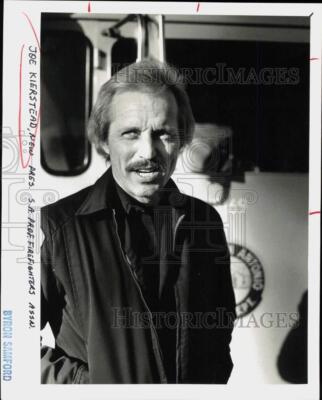 Press Photo Joe Kierstead, President, S.A. Professional Firefighters ...