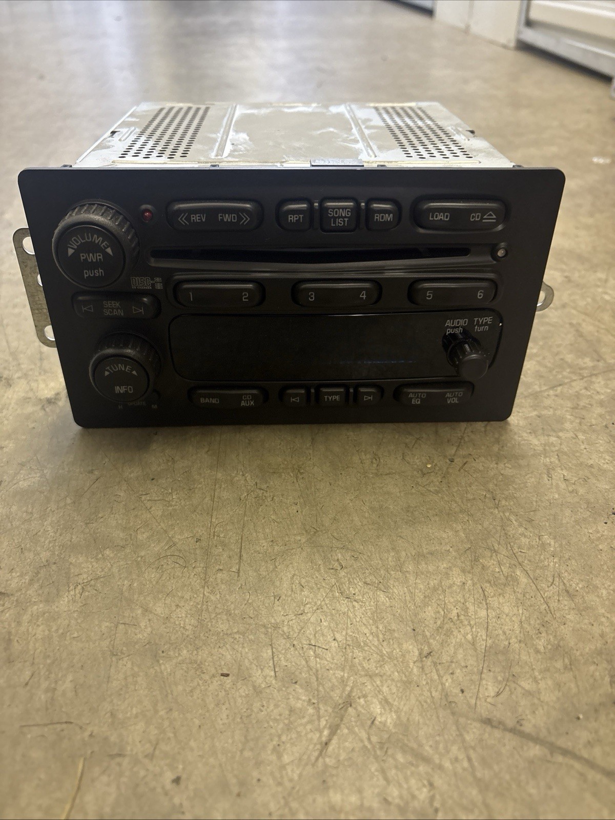 2000 - 2006 GMC Chevrolet RDS Stereo AMFM Radio CD 6 Disc Changer OEM ...