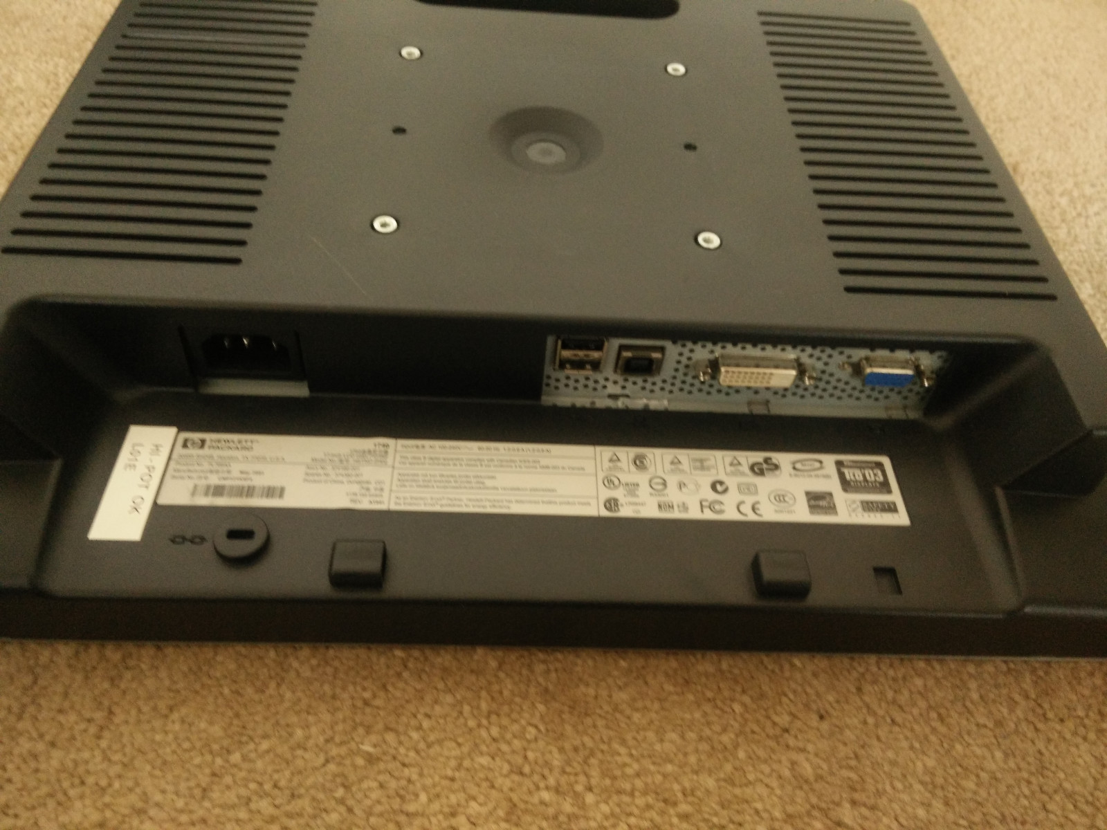 HP L1740 17" LCD Monitor, built-in Speakers for sale online | eBay