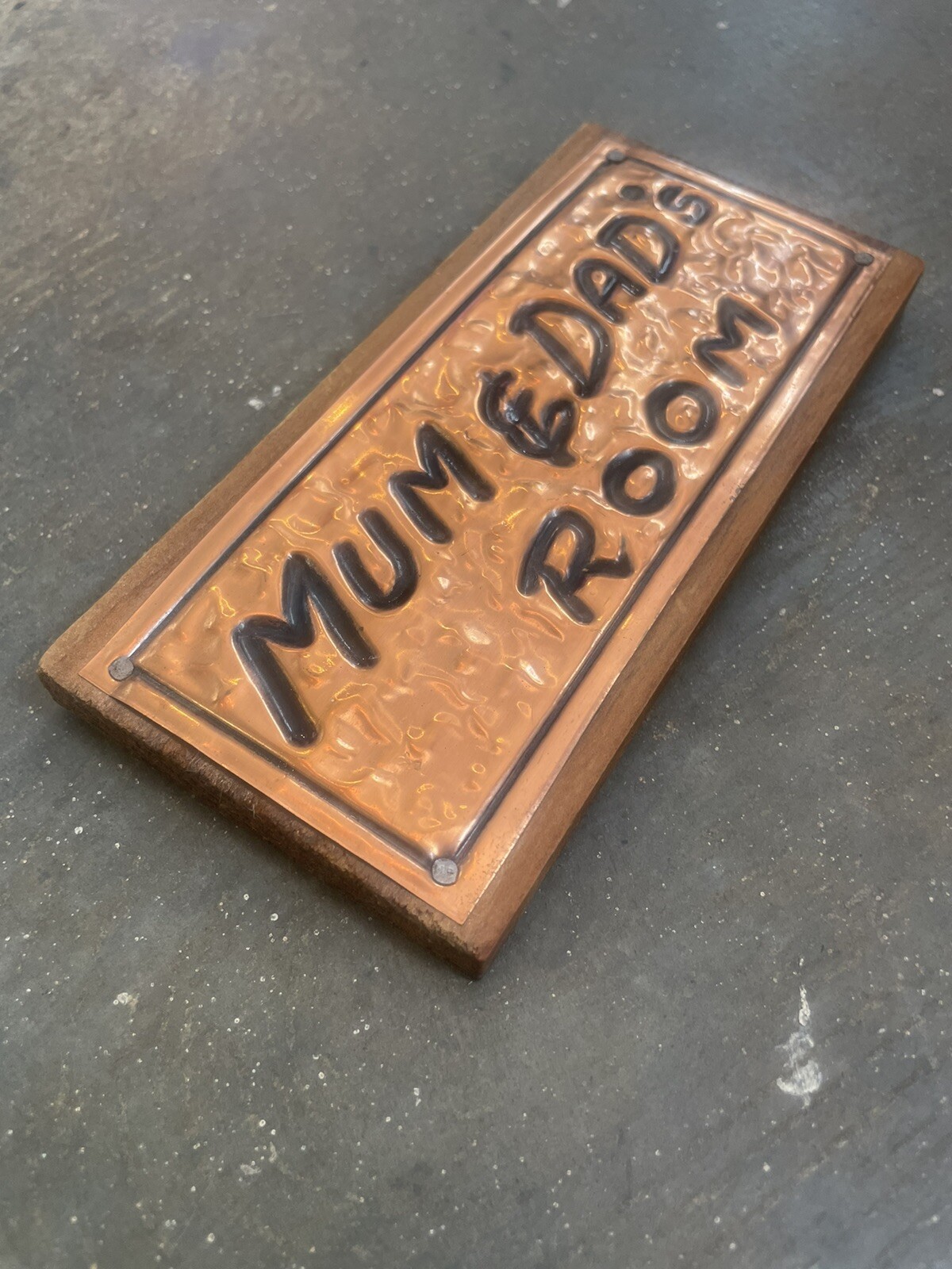 Vintage Handmade Hammered Copper Mum & Dad’s Room Hanging Sign Wall ...