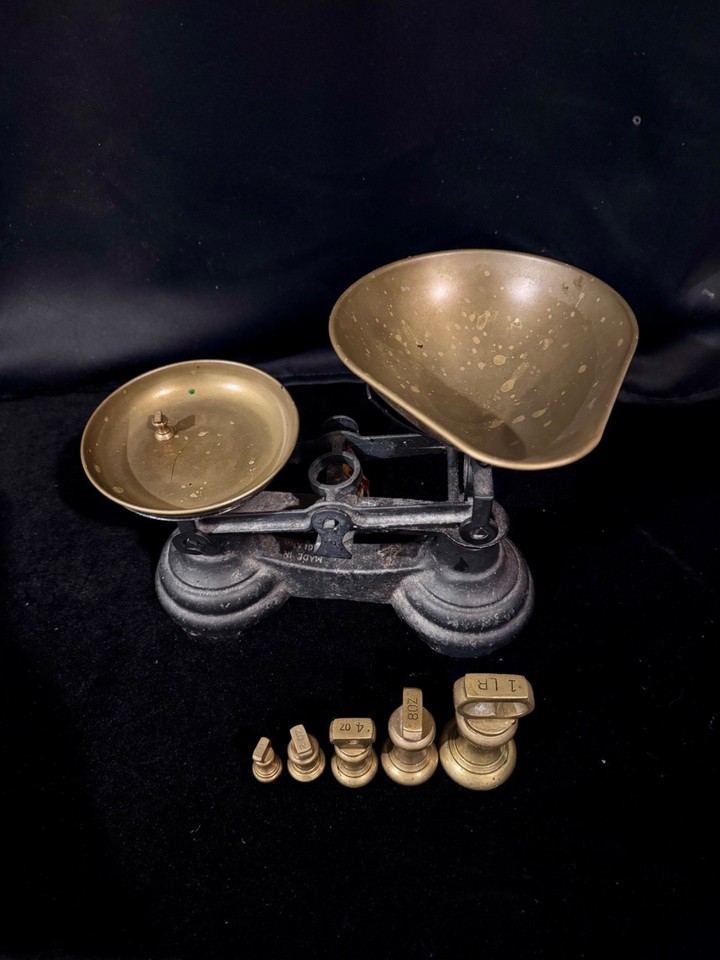 Vintage Kitchen Weighing Scales pans and imperial weights | eBay UK