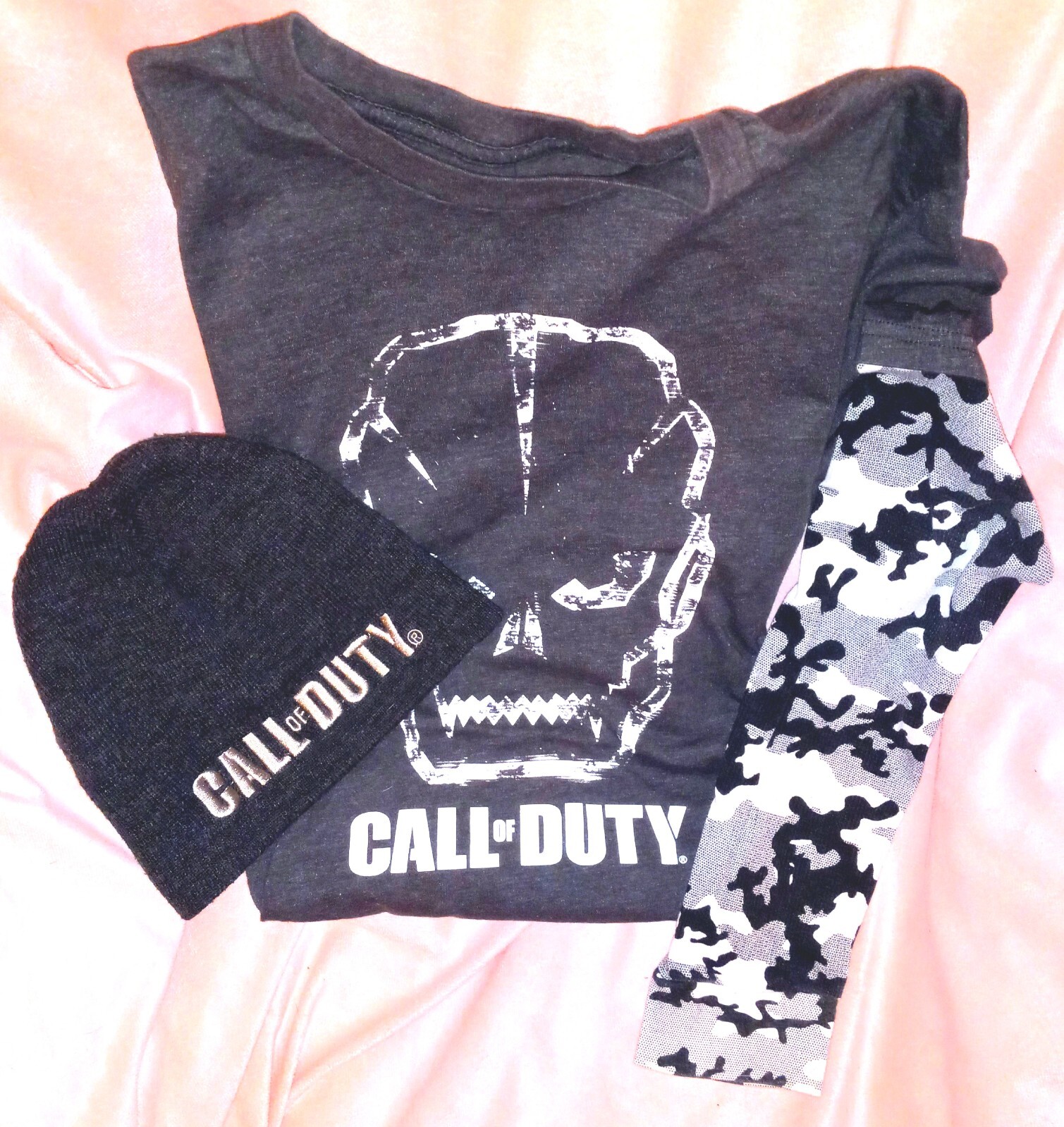 BOTH Mens CALL OF DUTY Skull Gray Cap & Camo Sleeves Gamer T-Shirt LOT ...