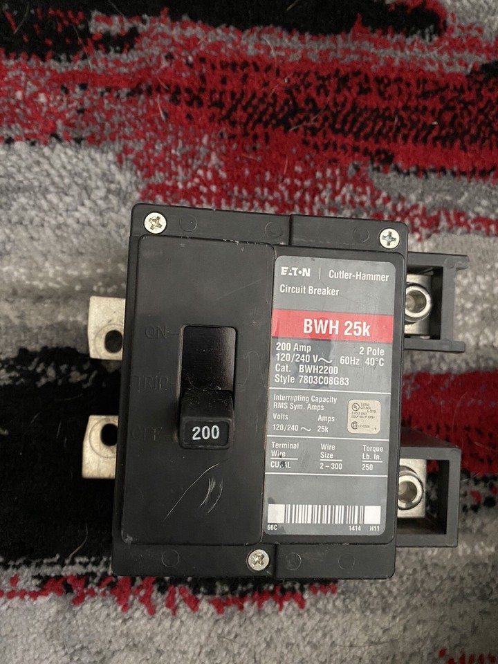 Cutler Hammer BWH BWH2200 25k 2 Pole 200 Amp 120/240v Circuit Breaker ...