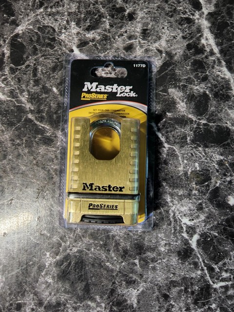 Master Lock Pro Series 1177 2-1/4in Shrouded Brass Resettable ...