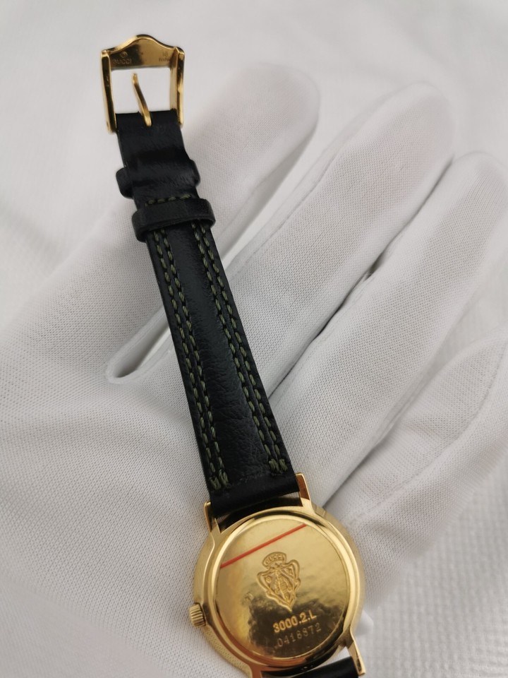 Vintage GUCCI 3000.2.L Women’s Quartz Watch – Lightly Used, Battery ...