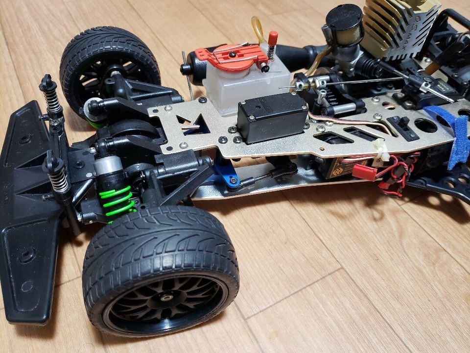 Kyosho FW-03 RC Racing Car 1/10 Scale Nitro Powered Formula One F1 From ...