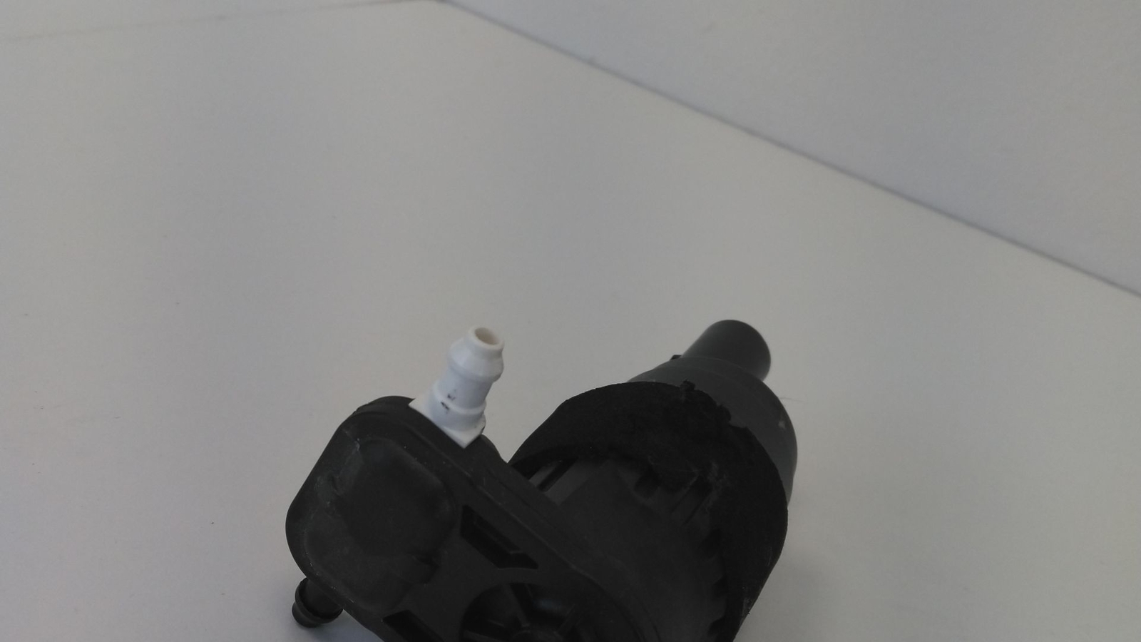 1K6955651/8K9955647/95562817201 SCHEIBENWASCHPUMPE VORNE Octavia Combi ...