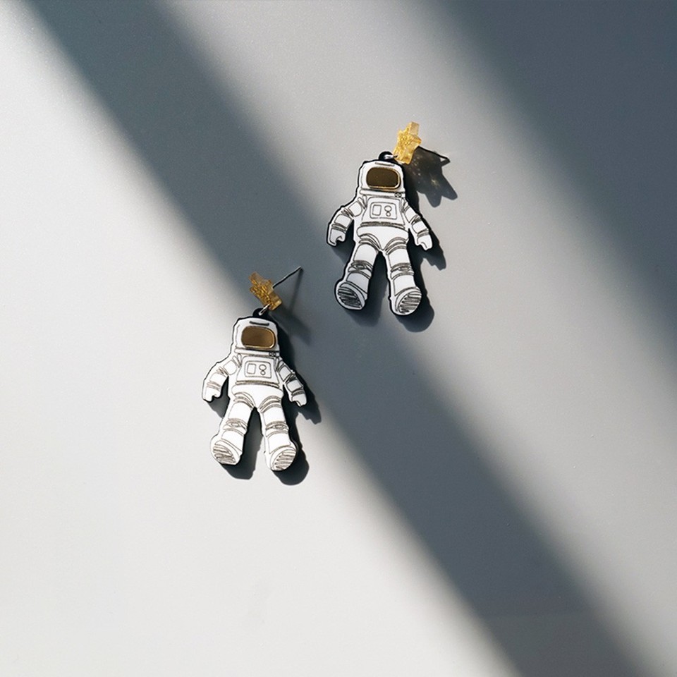 1 Pair Unique Personality Astronaut Earrings Ear Clips Star Astronauts ...