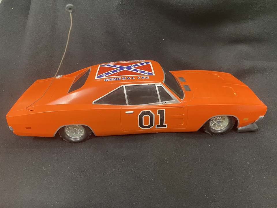 Dukes Of Hazzard General Lee RC 1/10 Malibu International | eBay