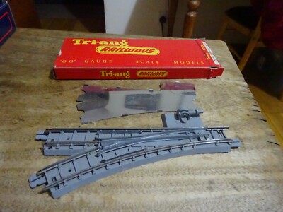 TRIANG OO GAUGE R102 RIGHT HAND POINT - BOXED | eBay UK