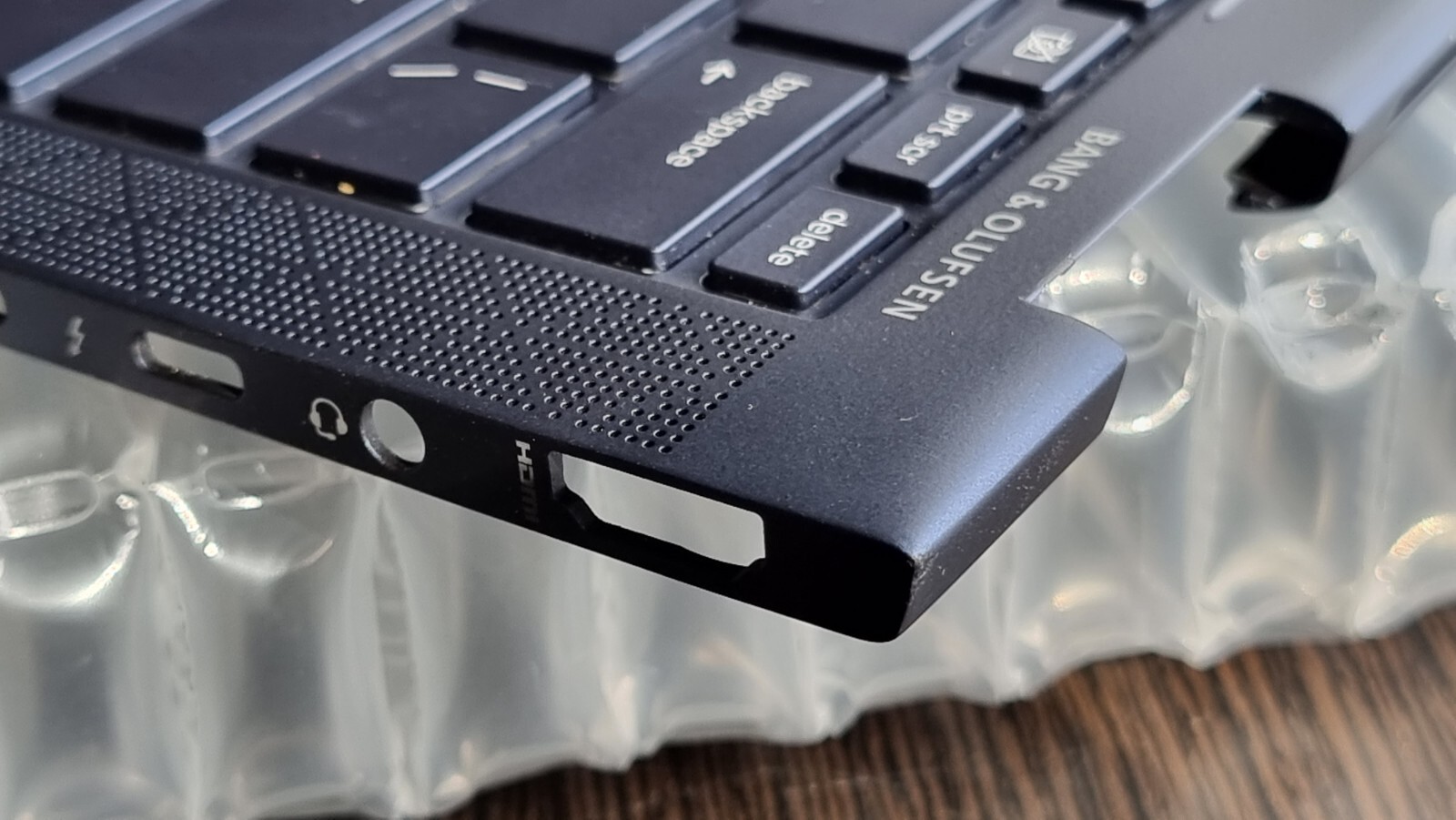 HP Elite Dragonfly G2 Notebook PC Keyboard Palm Rest - Purple M42280 ...