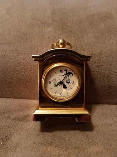 Looney Tunes Pepe LE Pew Miniature Clock | eBay