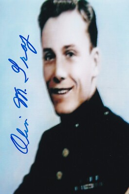 Marine Raider O.Gray DSC single handedly fought Japanese for 2 hours ...