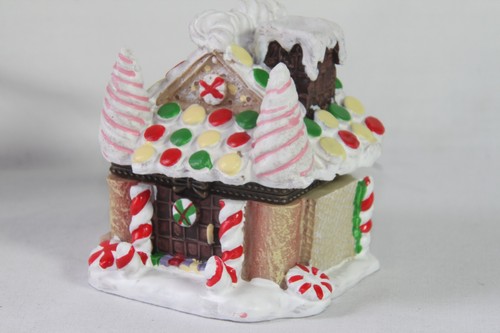 Trinket Box (new) GINGERBREAD HOUSE W/ RED, GREEN & YELLOW CANDIES ON ...