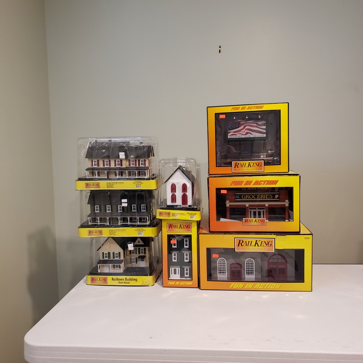 MTH Train O Scale Buildings. Lot Of 40 | eBay