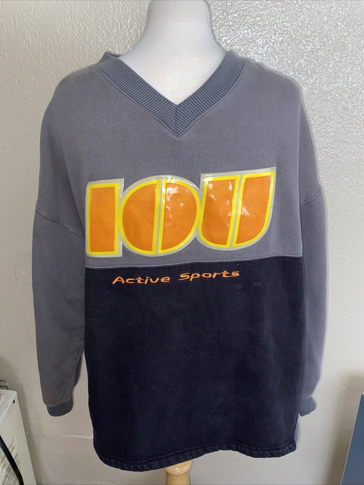 Vintage IOU International Big Print Black Gray Orange… - Gem