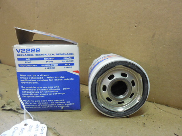 2007 - 10 Fits Chrysler Sebring NOS Oil Filter-V2222 Champ-Ph48 Fram ...