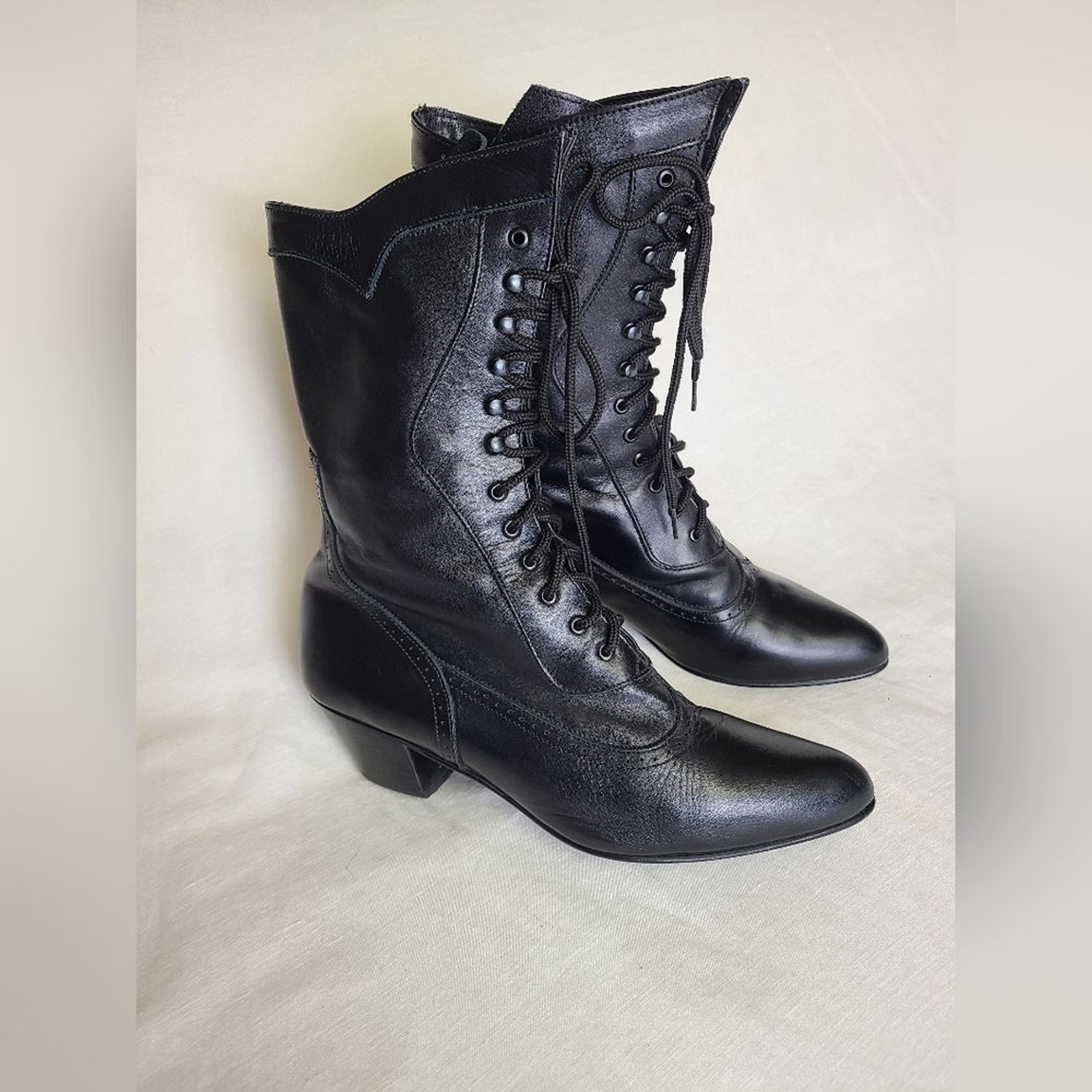 Oak Tree Farms Victorian Lace Up Leather Boots In Bla… - Gem