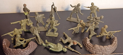 60s Plastic Toy Soldiers, Werner Mfg. Co. Army Men, 2 Machine Gun Nests ...