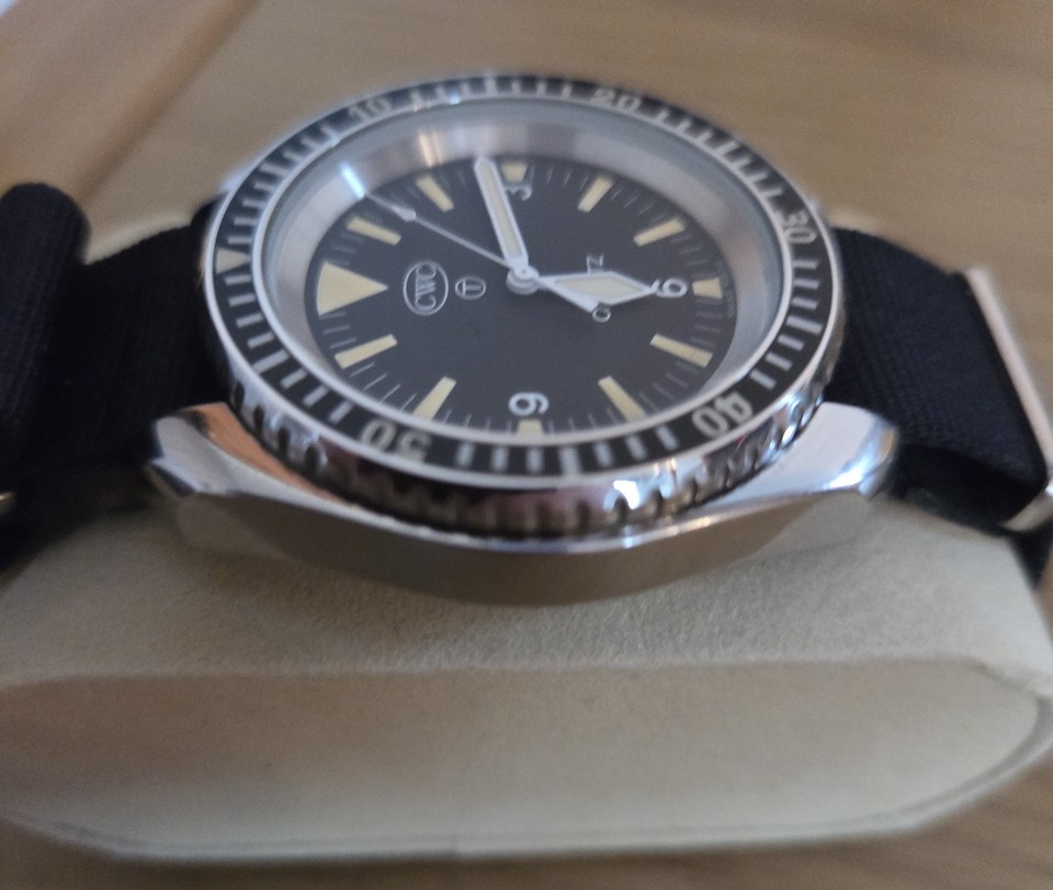 CWC 1983 Navy/ Marine Divers Quartz Watch Re-Issue RN300-83 T Dial,007 ...