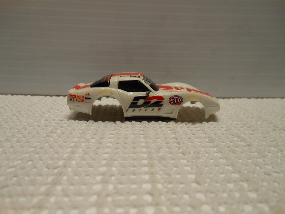 TYCO NARROW #3 WHITE CUSTOM D2 PRIFAT/STP CHEVY CORVETTE SLOT CAR BODY ...