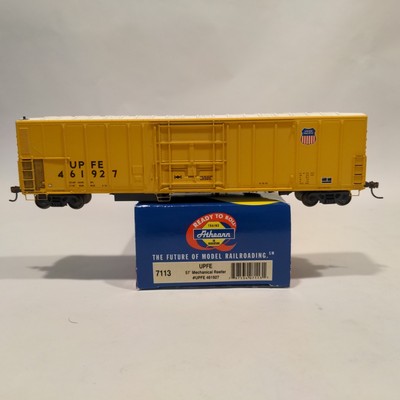 Athearn RTR HO Union Pacific Fruit Express 57 Mechanical Reefer 7113 ...