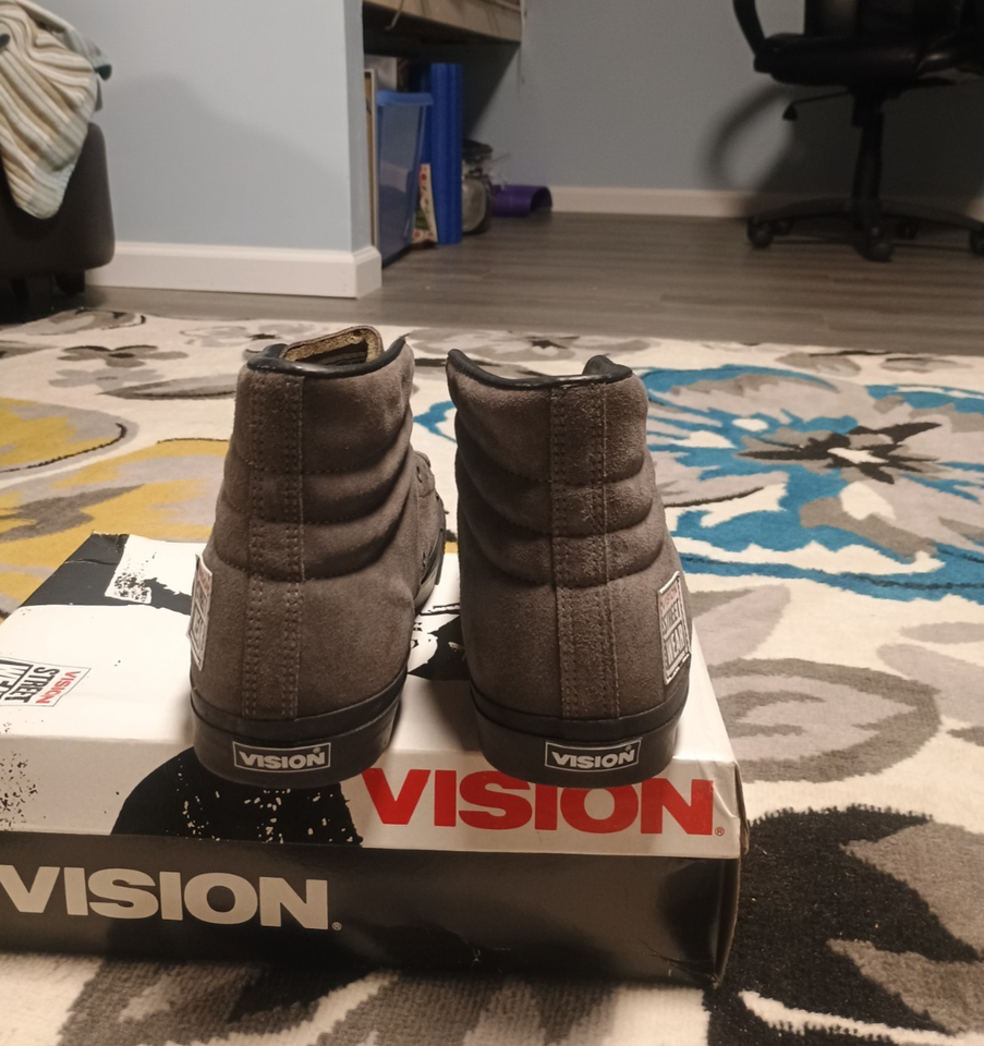 Vision street wear skateboard Shoes Size 11.5 nos gator wheels mens ...