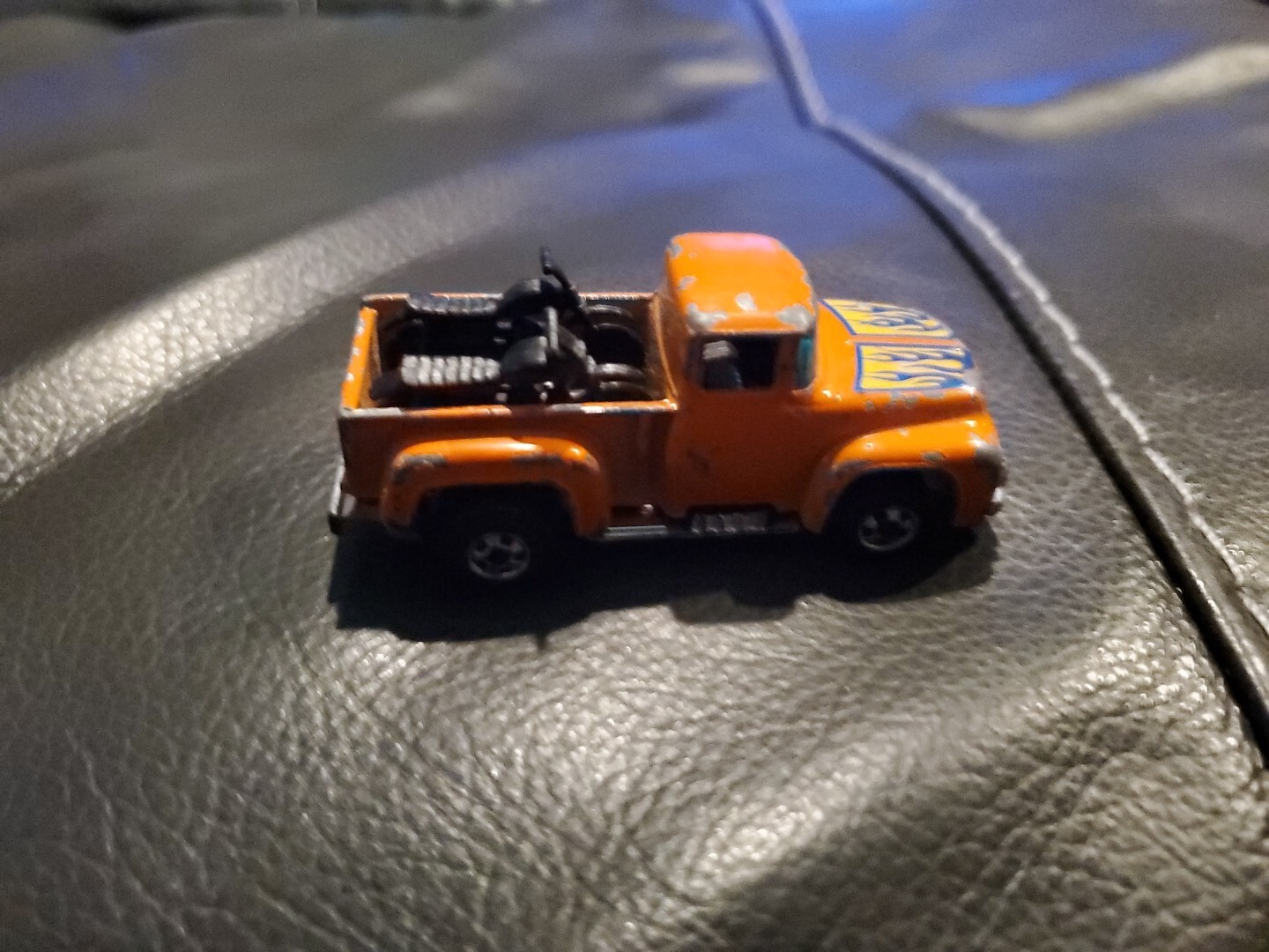 Vintage HOT WHEELS 1973 Diecast Truck 1/64 '56 Ford Orange Pick Up W ...