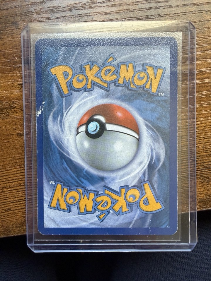 Pokémon TCG Reshiram 114/113 Legendary Treasures Gold Full Art Holo ...