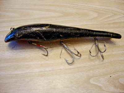 VINTAGE HOMEMADE 8 1/4" MUSKY/PIKE WOODEN CRANKBAIT/LURE-BLACK/RED ...
