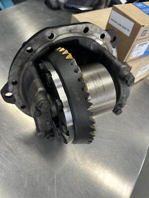 HOLDEN COLORADO RG EXTREME Diff 3.73 Eaton TruE Track Centre, Brand New ...