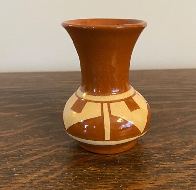 Pine Ridge Sioux Pottery Cabinet Vase MINT! | eBay