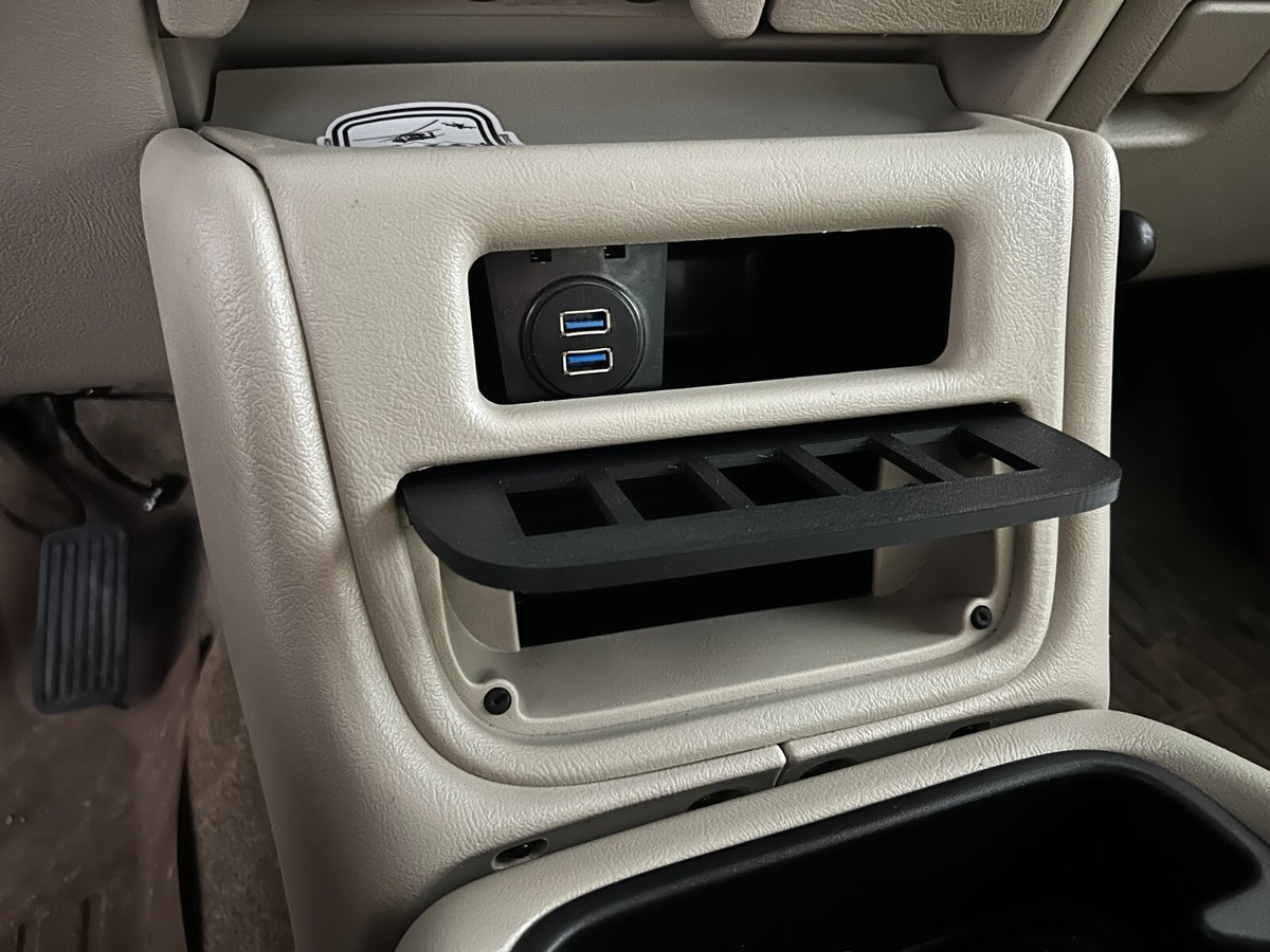 2002 Chevy Silverado Center Console GM Center Console $250 For 99 To