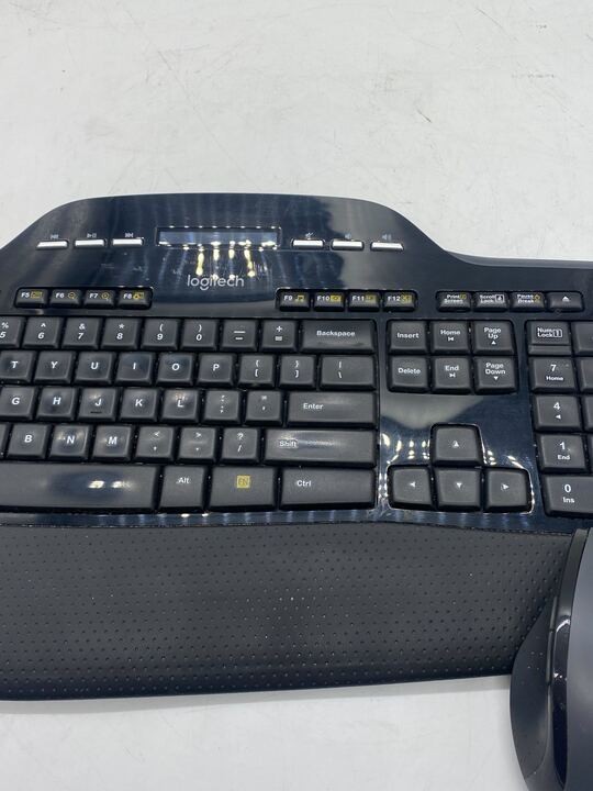 Logitech MK710 Wireless Keyboard and Mouse combo w/ Unifying Dongle ...