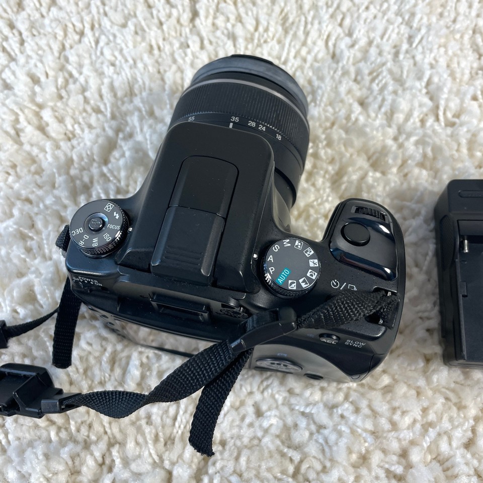 Sony a100 Digital SLR Camera DSLR-A100 10.2MP Sony 18-55 SAM Lens ...